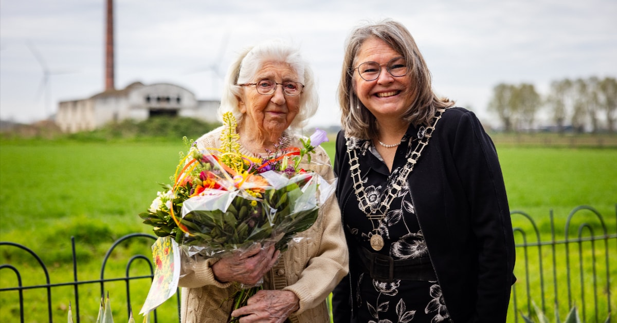 Mevrouw De Haan-van de Graaf bereikt mijlpaal van 100 jaar | Regio | AD.nl