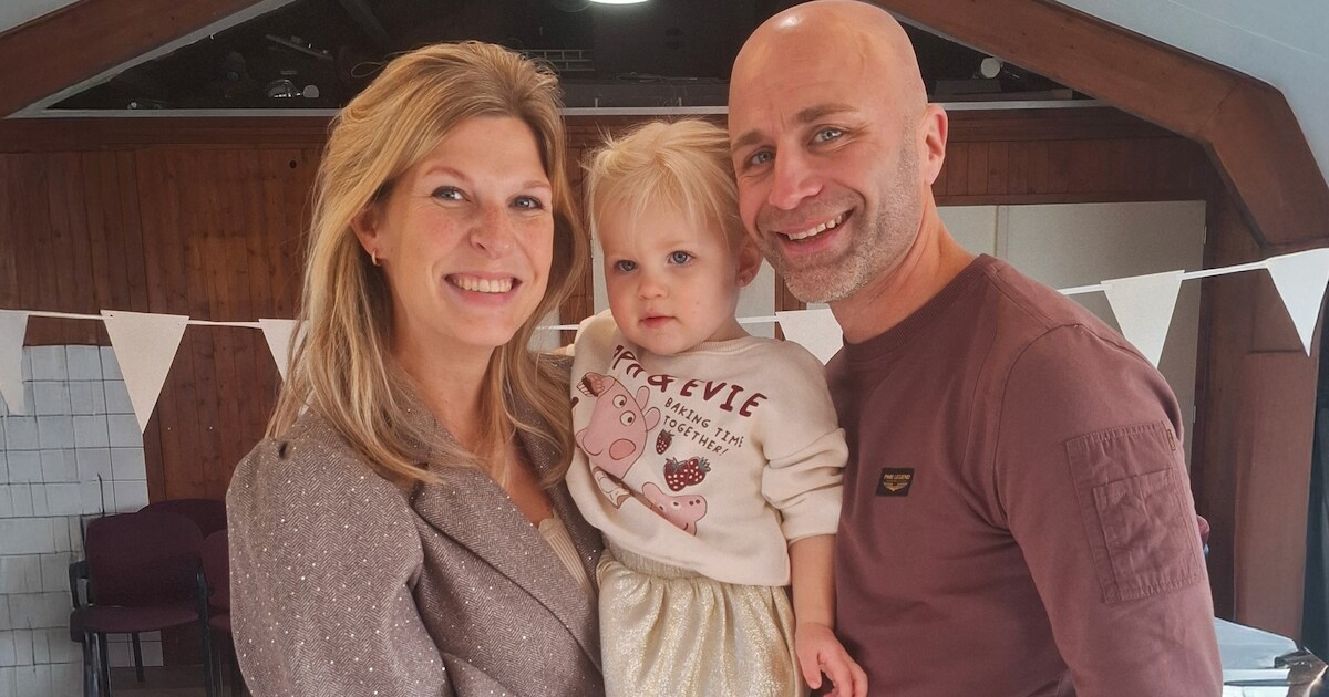 Het liefdesverhaal van Kayleigh en Pascal: ‘Op msn sloeg de vonk over ...