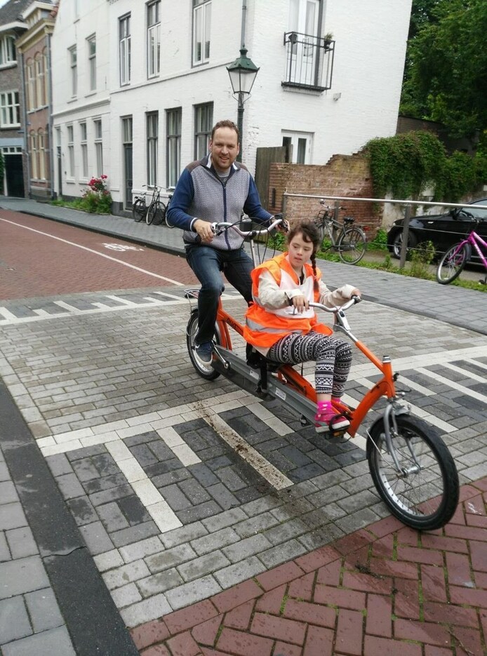 Benthe (11) met downsyndroom verdrietig om diefstal van haar ...