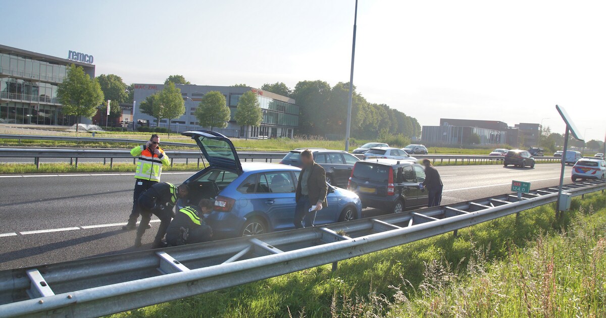 File richting Den Bosch door kop-staartbotsing op A59 bij Vlijmen | Heusden | AD.nl