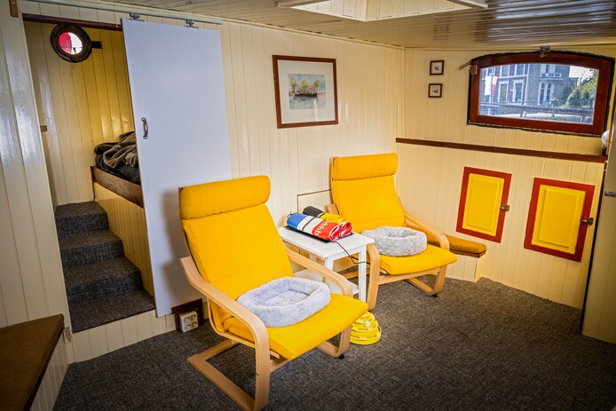 Hans en Mieke wonen al twintig jaar op een historische schip in ...