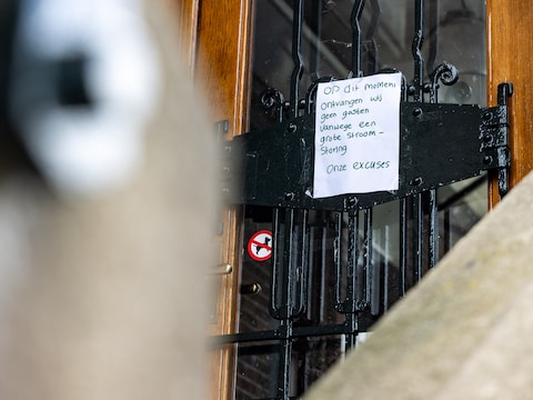 Geen water, dichte garages en geen bereik: Rotterdammers leren harde ...