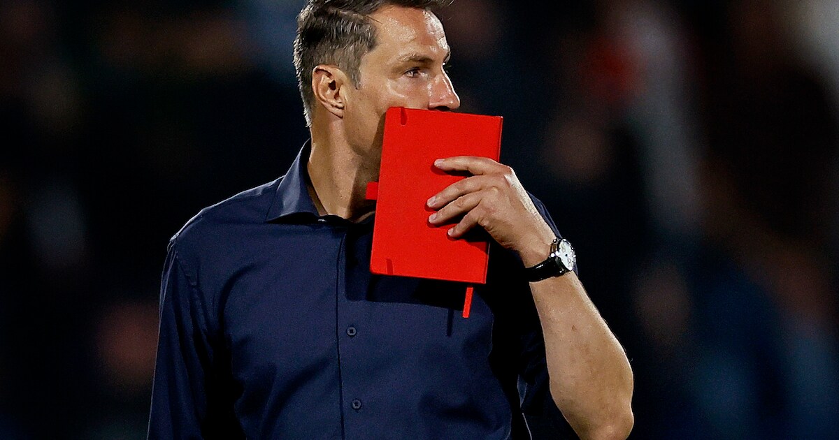 Feyenoord-trainer Brian Priske erkent dat hij het zwaar heeft en ergert ...