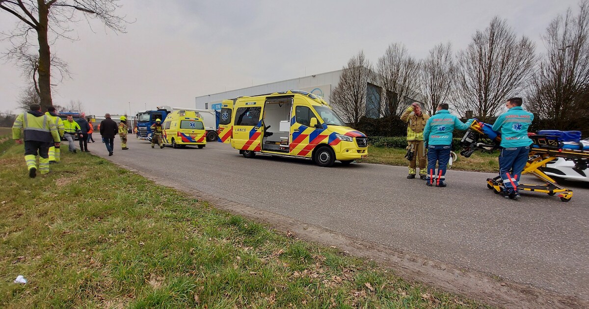 Salpeterzuur komt vrij in Weert, een gewonde | Nieuws | AD.nl