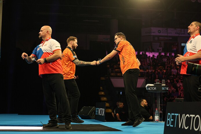 Co Stompé won met Barney in 2010 de eerste, pakken Gian van Veen en ...