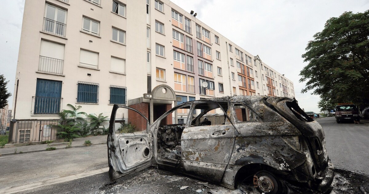 Jongeren rellen in Noord-Franse stad Amiens | Buitenland | AD.nl