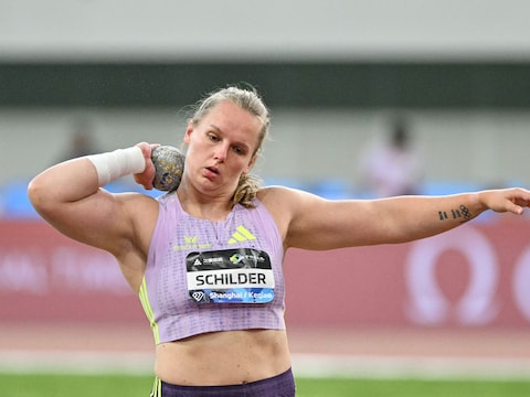 Jessica Schilder haalt uit en breekt door barrière van 21 meter: ‘Ik ...