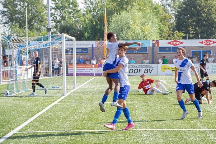 Aanvoerder Impens amuseert zich bij Hoek, maar is ook kritisch: ‘Dat is ...