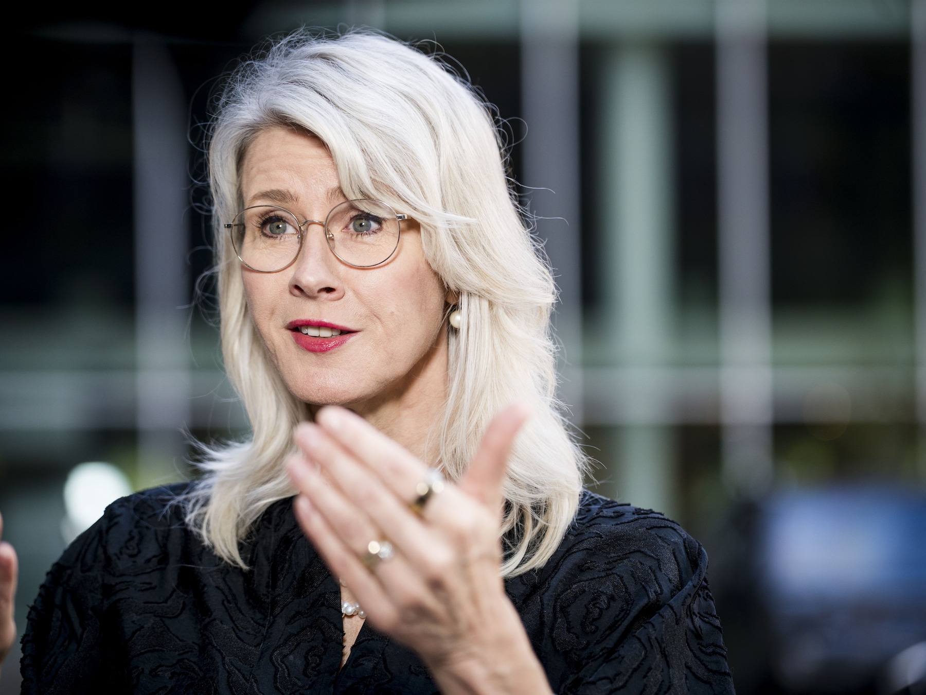 Eva (NSC) roept Wilders op: ‘Als je asiel zo belangrijk vindt, ga dan ...