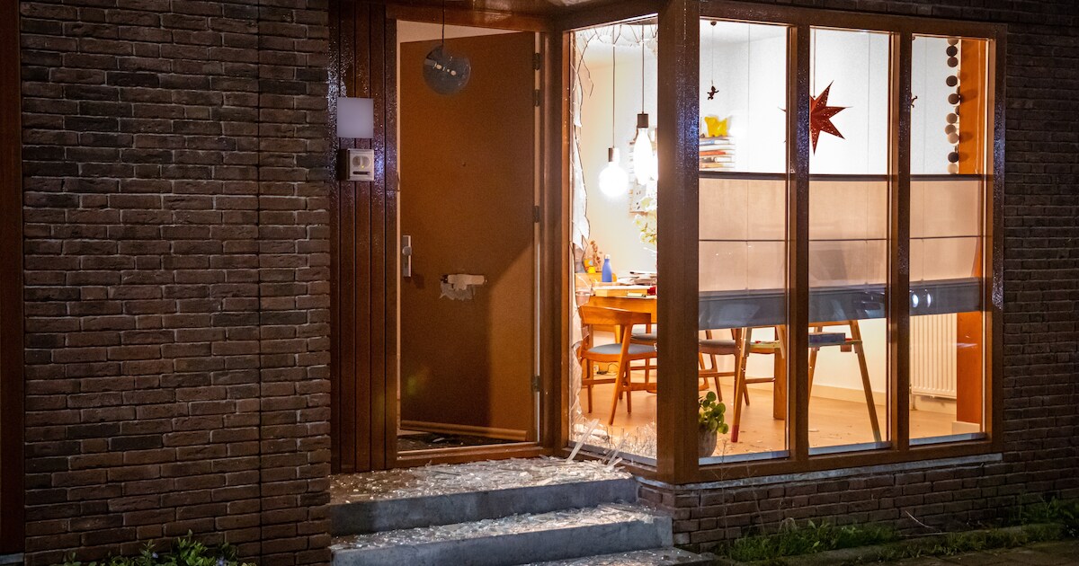Schade door explosie bij woning in Rotterdam-Kralingen, geen gewonden ...