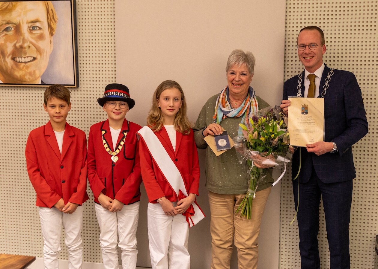 Gien (77) staat altijd paraat voor de kinderen in Goes: ‘Het is elke ...