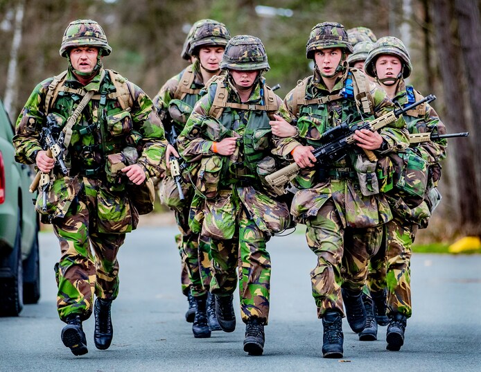 Nog steeds veel mis met veiligheid bij Defensie | Binnenland | AD.nl