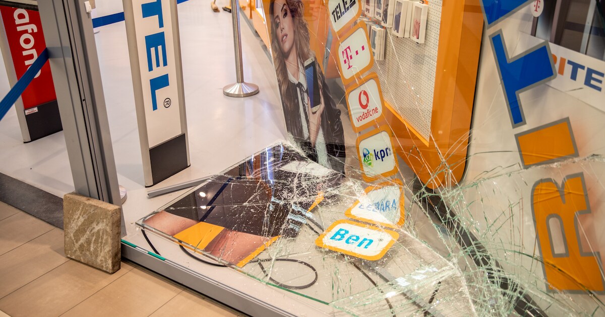 Geen idee, geen benul, geen werk en geen onderdak (ja, een cel) | Regio ...