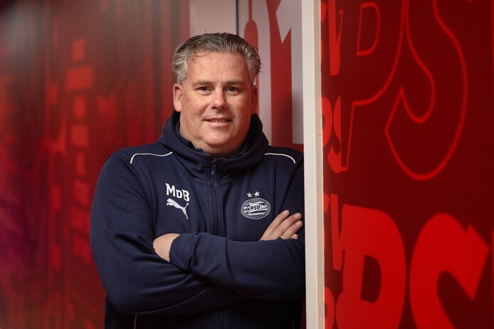 Opleider Mark den Brok ziet mooie toekomst voor PSV-talenten in het ...
