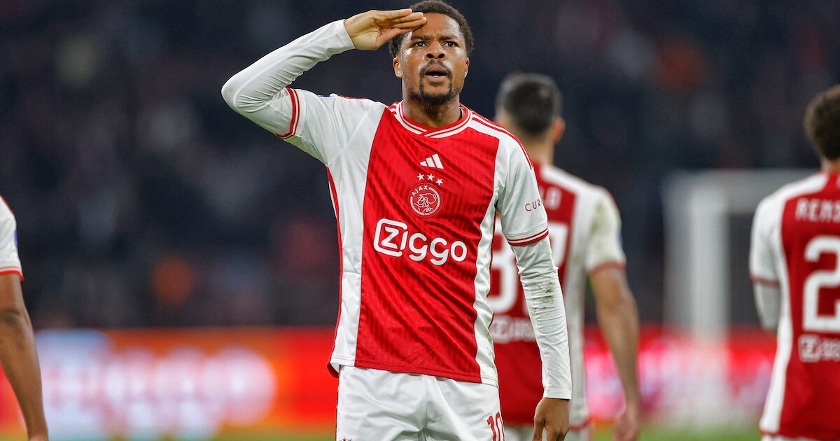 Chuba Akpom lovend over ‘leider’ Steven Berghuis: ‘Hij schreeuwt niet ...