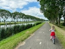 Op advies van de fietsenmaker kocht Els een grotere fiets, maar die ...