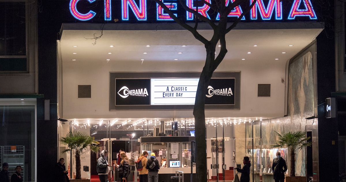 Al 20.000 handtekeningen voor behoud van Cinerama | Rotterdam | AD.nl