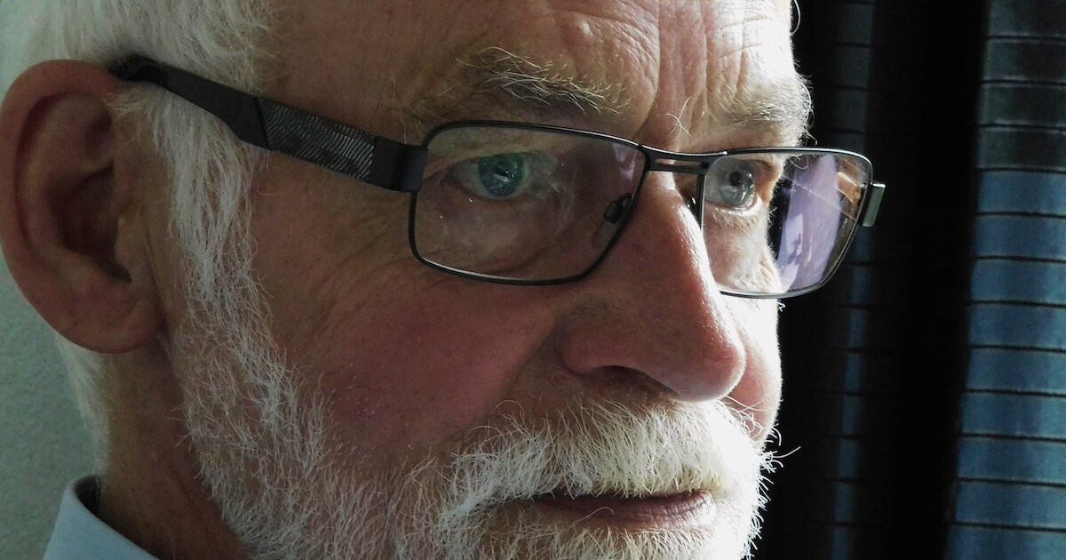 Feyenoord-fan Gert bouwde rijtjeshuizen met Hollandse spouwmuren voor ...