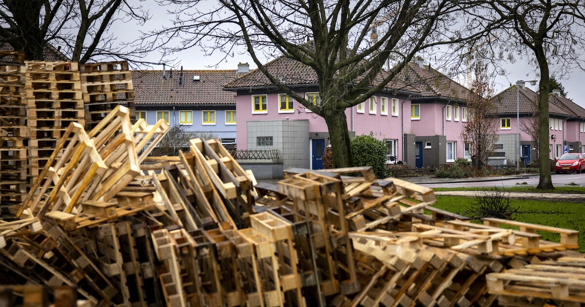 Organisatoren vreugdevuur Floradorp boos op Halsema: ‘Dat pik ik echt ...