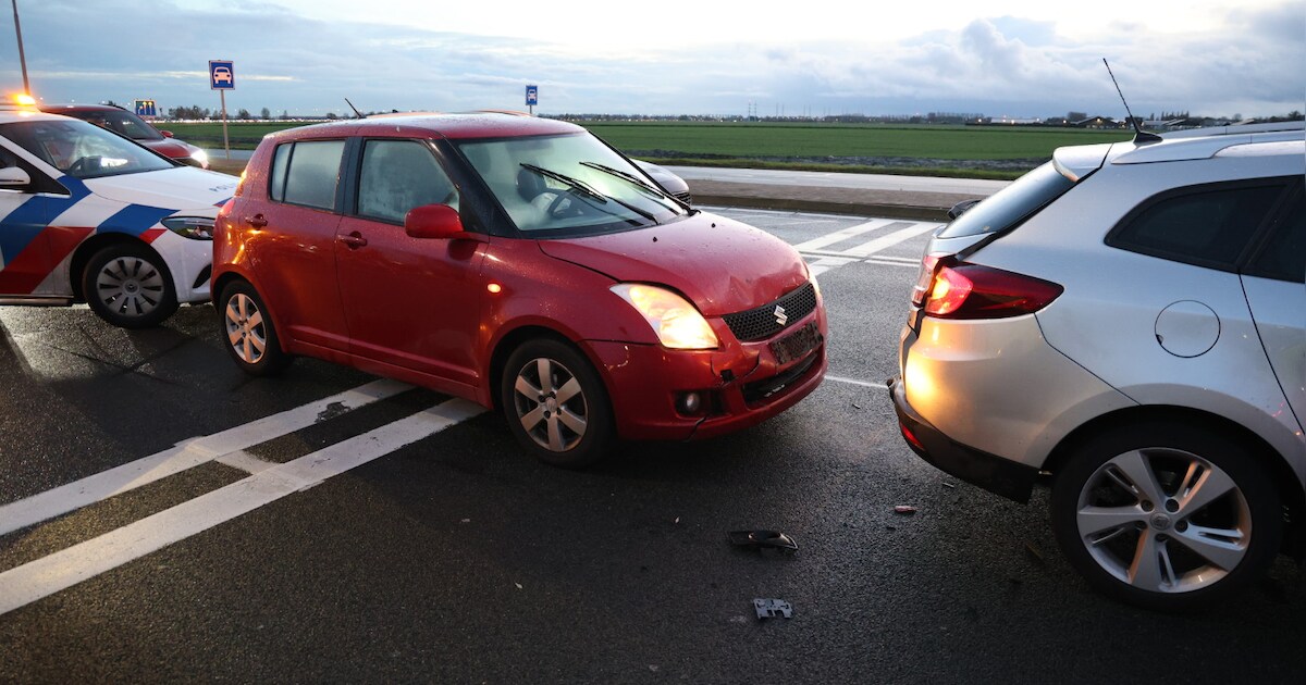 Kop-staartbotsing zorgt voor file op N205 bij Vijfhuizen | 112 nieuws ...
