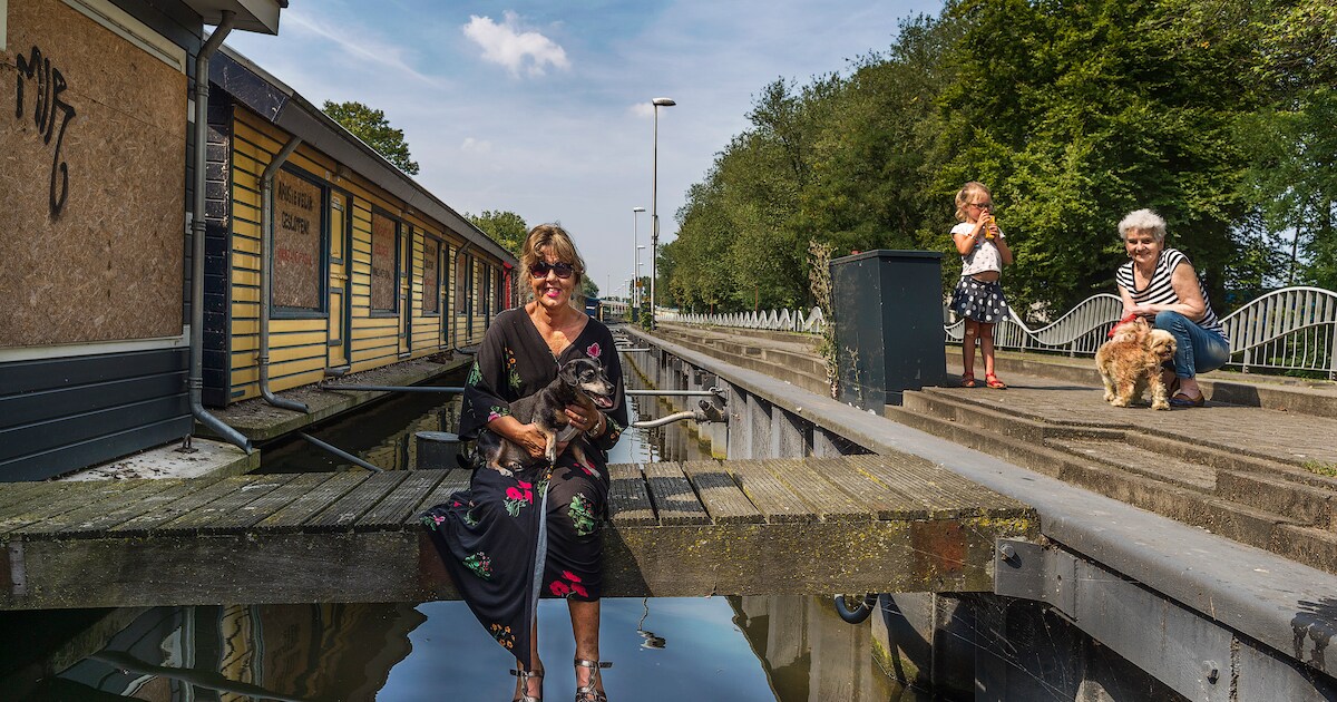 Seksboten moeten vrijdag weg, 'maar dat gebeurt niet' | Utrecht | AD.nl