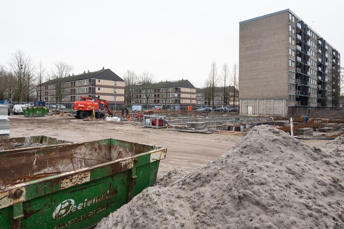 Metamorfose verouderd Operaplein gaat van start: Hoogvliet en woontoren ...