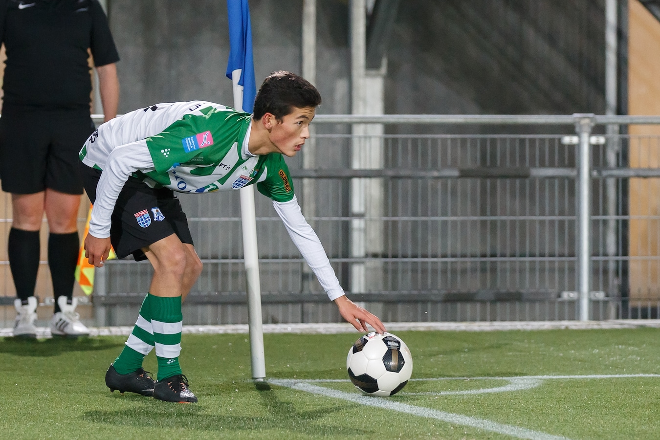 Elijah (26) kreeg geen contract bij PEC Zwolle, nu scoort hij erop los ...