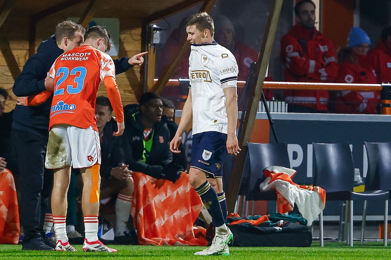 Robert Mühren helpt FC Volendam kort na invalbeurt aan gelijkspel tegen ...
