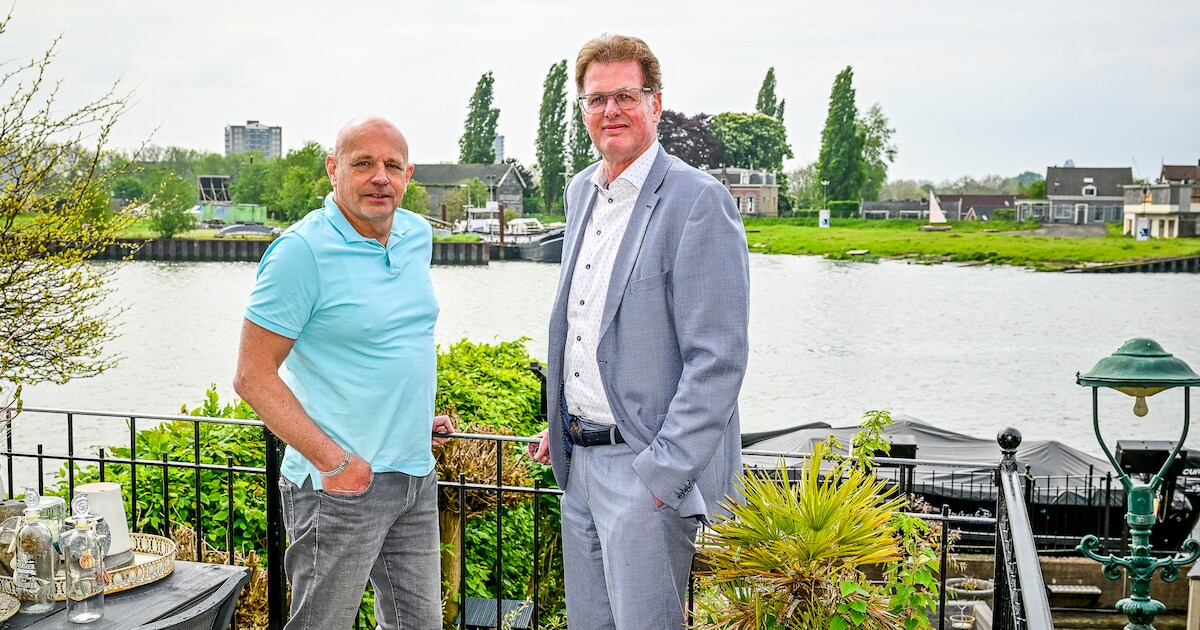 Hier moeten woningen aan het water komen, maar de overburen zijn tegen ...