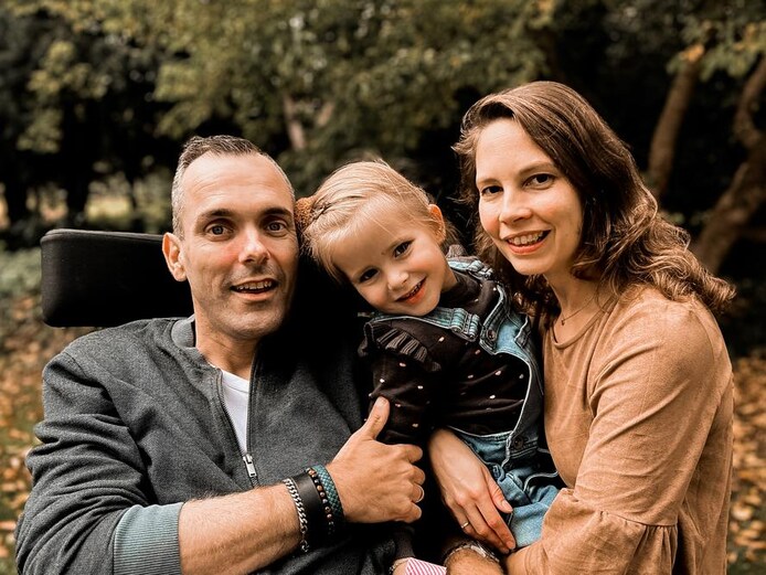 Ondanks kanker stopte Arthur (42) niet met vrijwilligerswerk, daarvoor ...