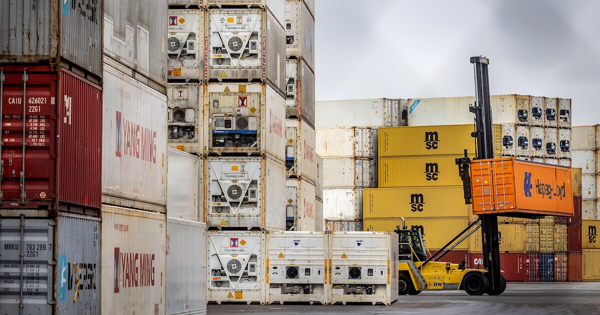 Opnieuw drie uithalers aangehouden in de Waalhaven | Rotterdam | AD.nl