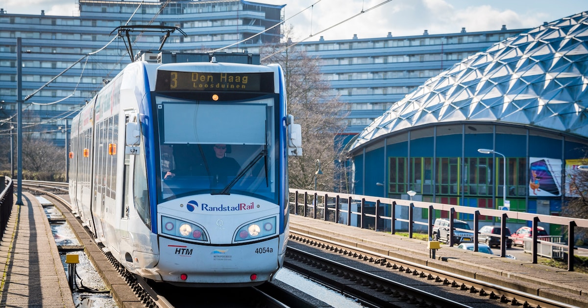 Na zware bezuiniging komt kabinet met half miljard voor metro en tram ...