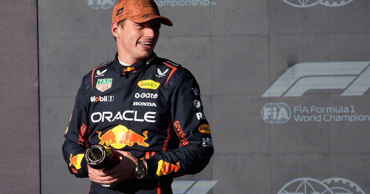 Max Verstappen klopt beide McLarens en verovert op formidabele wijze poleposition voor ...