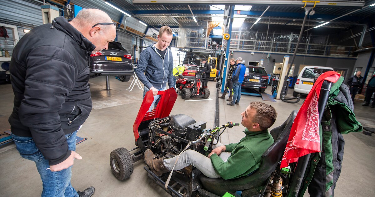Gerjan (20) uit Rijssen is verslaafd aan gas geven: de Max Verstappen ...