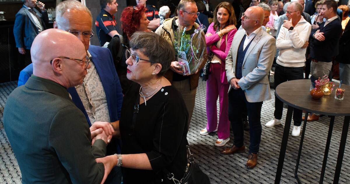 Opgestapte Gilbert Isabella neemt afscheid van ‘warm’ Houten: ‘Luister ...