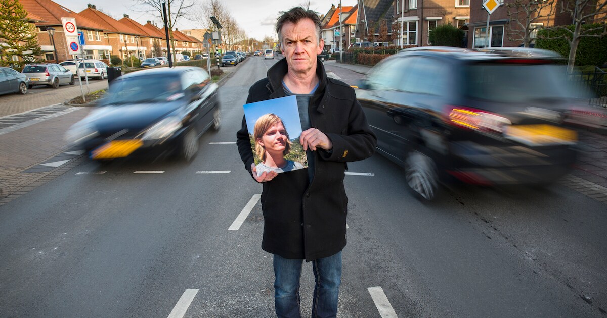 Eenmansprotest voor doodgereden zoon Jeffrey ‘overlopen’ door ...