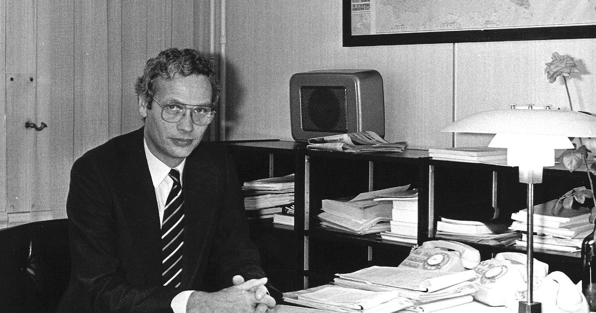 Voormalig CDA-minister van Buitenlandse Zaken Hans van den Broek (88 ...