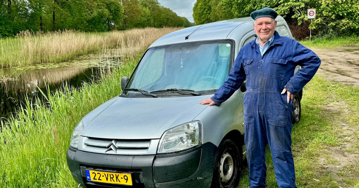 Berend (82) reed te langzaam volgens agent en dreigt nu rijbewijs kwijt ...