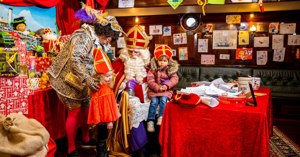 De échte pakjesboot ligt deze dagen in Rotterdam: ‘Dit is waar ieder ...