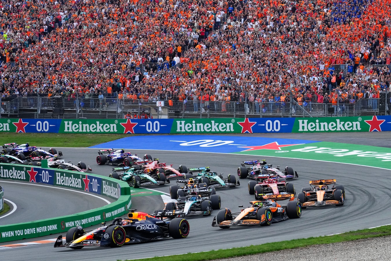 F1 maakt kalender voor 2026 bekend: laatste GP Nederland week eerder en race in Azerbeidzjan op ...