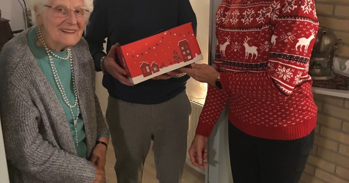 Kerstcadeau van Olga Commandeur voor ouderen in Amersfoort | Amersfoort ...