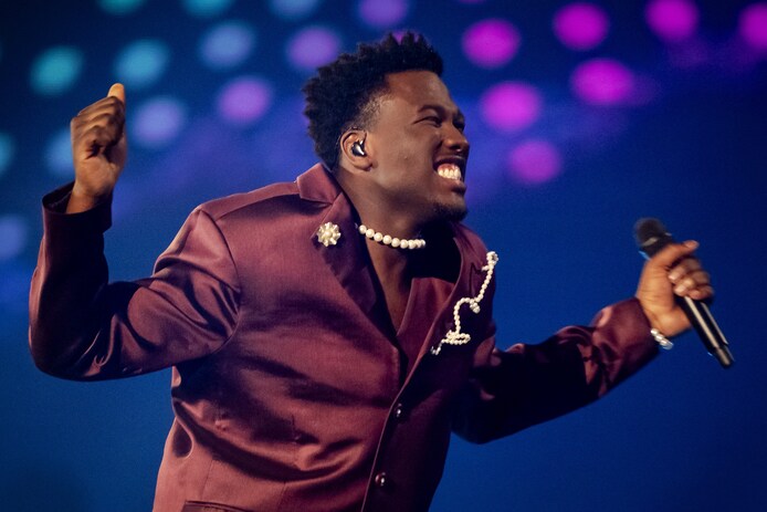 Claude door naar finale songfestival na zijn ‘beste’ optreden tot nu ...