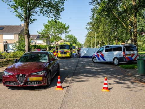 Aangereden fietsster (82) in Roosendaal overleden, bestuurder auto is ...