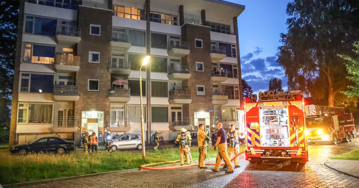 Appartement onbewoonbaar na brand aan Vreeland in Amersfoort, buren na ...