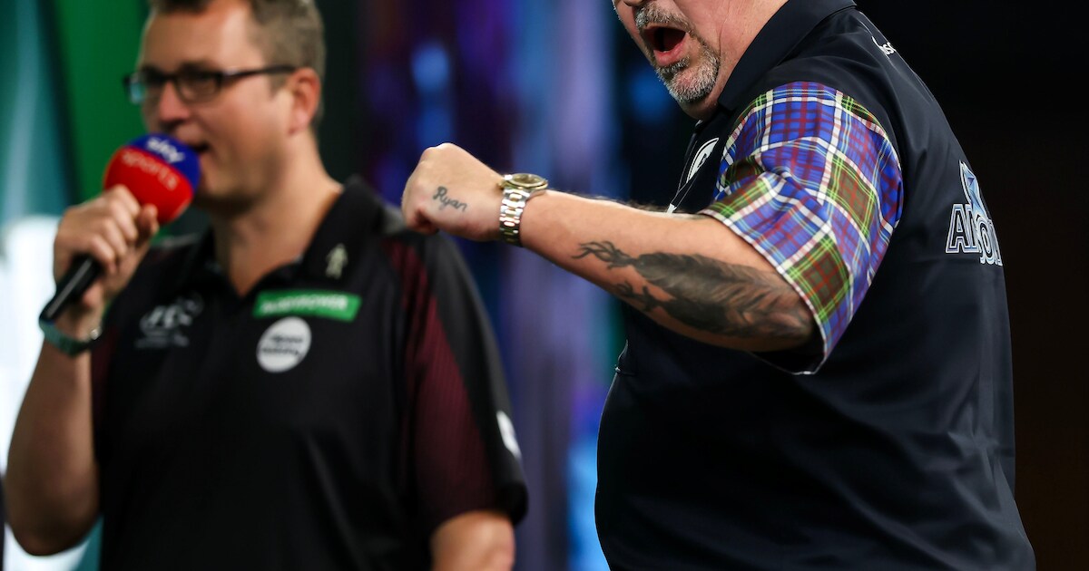 Oud-wereldkampioen Gary Anderson komt met de schrik vrij, Luke Littler ...