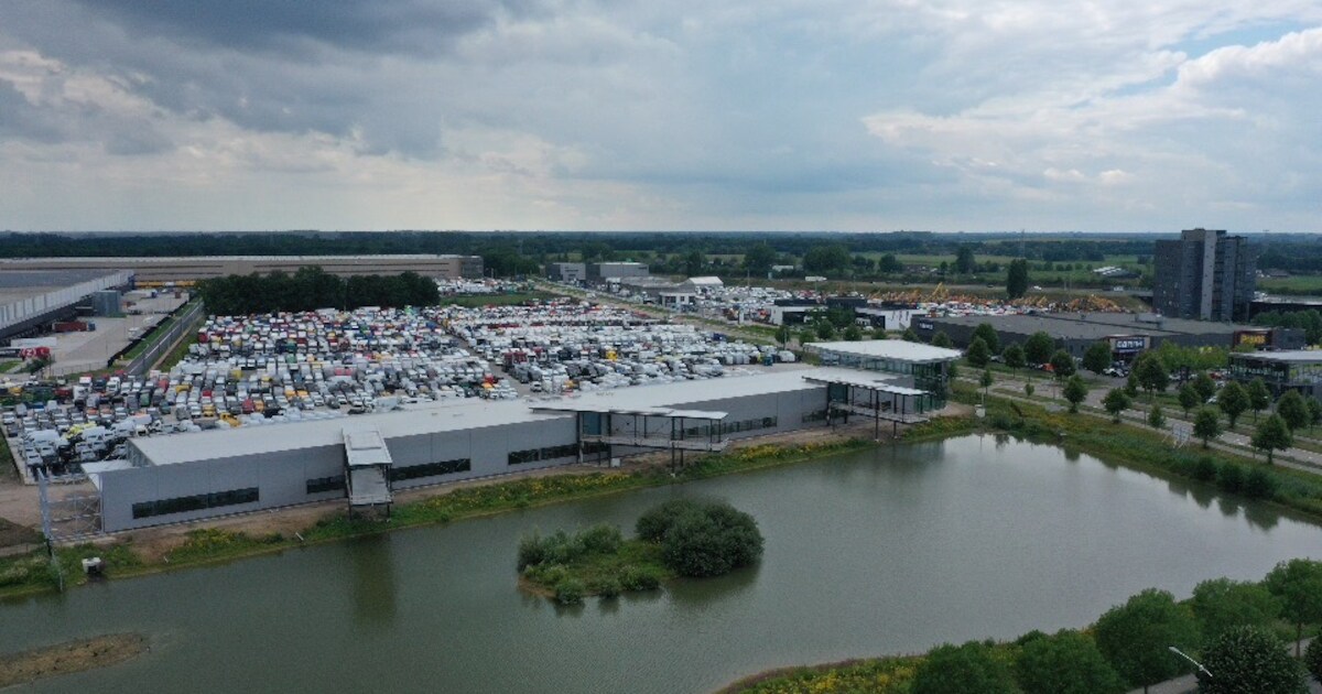 Bas World bouwt nieuwe werkplaats voor busjes: ‘We geven ze een tweede ...