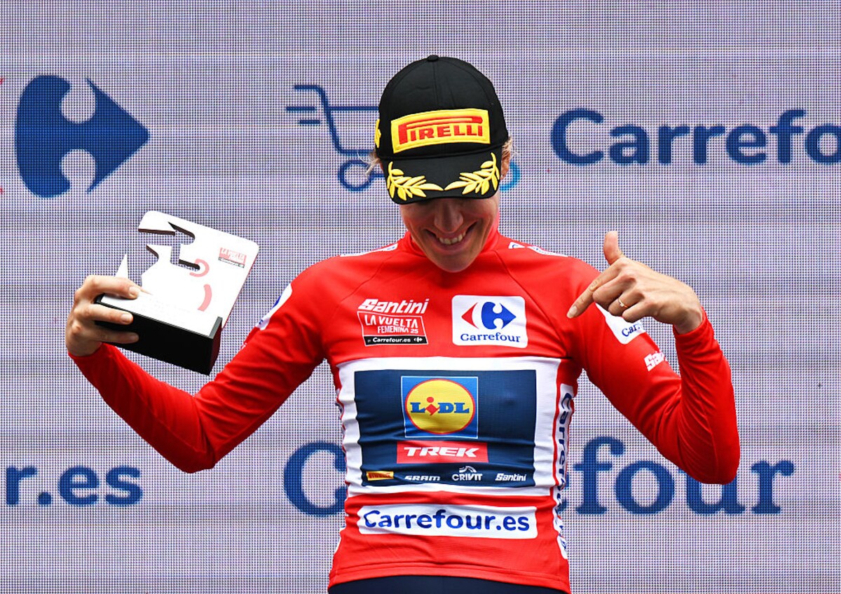 Ellen van Dijk pakt eerste leiderstrui in Vuelta na winst in ...