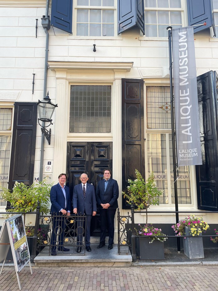 Pieter van Vollenhoven bezoekt nieuwe locatie Lalique Museum in ...