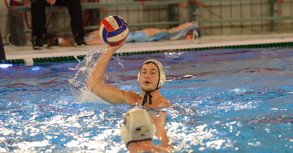 Het gedwongen afscheid van Bas van Houwelingen bij DZK: ‘Dit waren andere zenuwen’ | Vlissingen ...