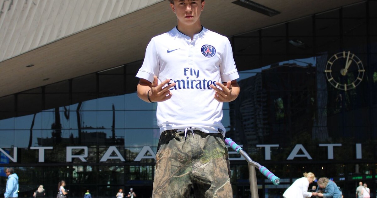 Rotterdamse Aiden Toshney (15) kwalificeert zich voor WK stuntsteppen ...